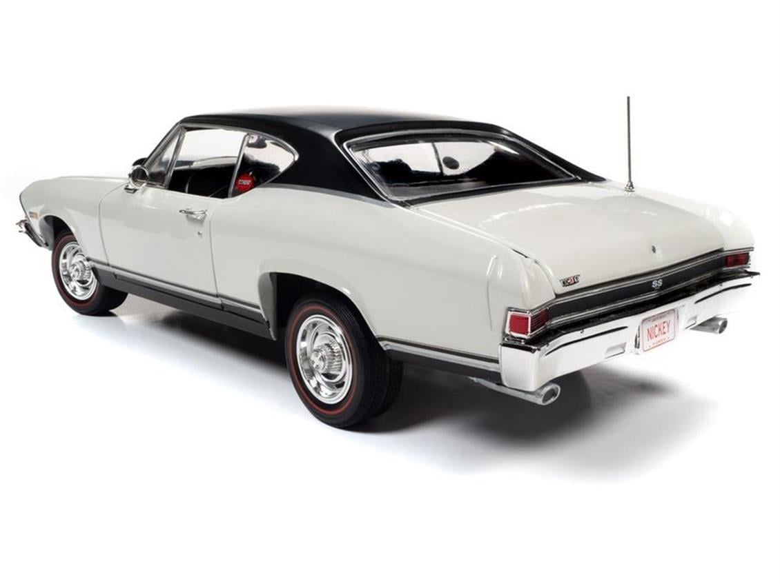 AutoWorld AMM1201 1968 Chevy NICKEY Chevelle SS Hardtop - Model Diecast